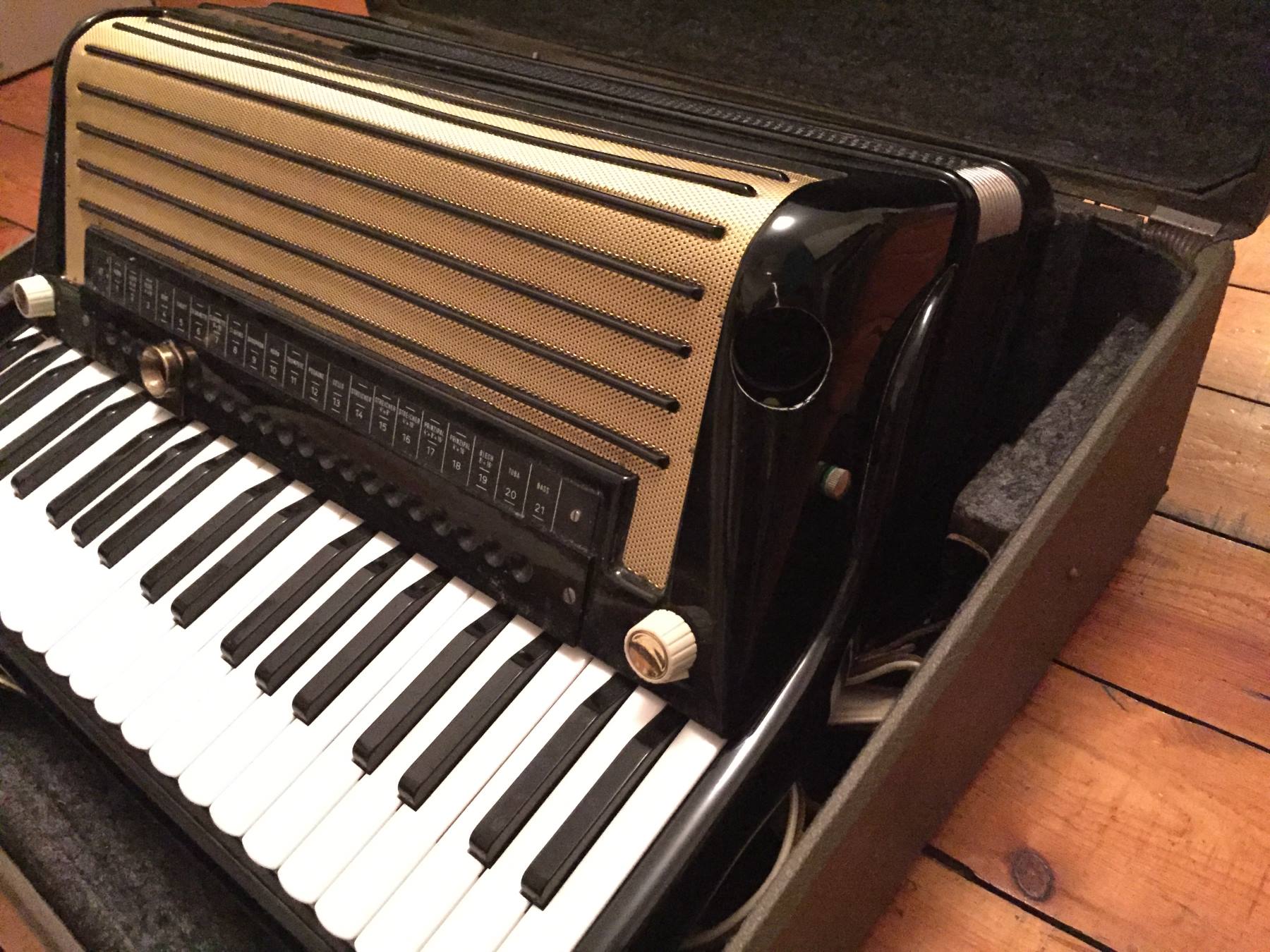 Spheremusic - Bargain or auction detail