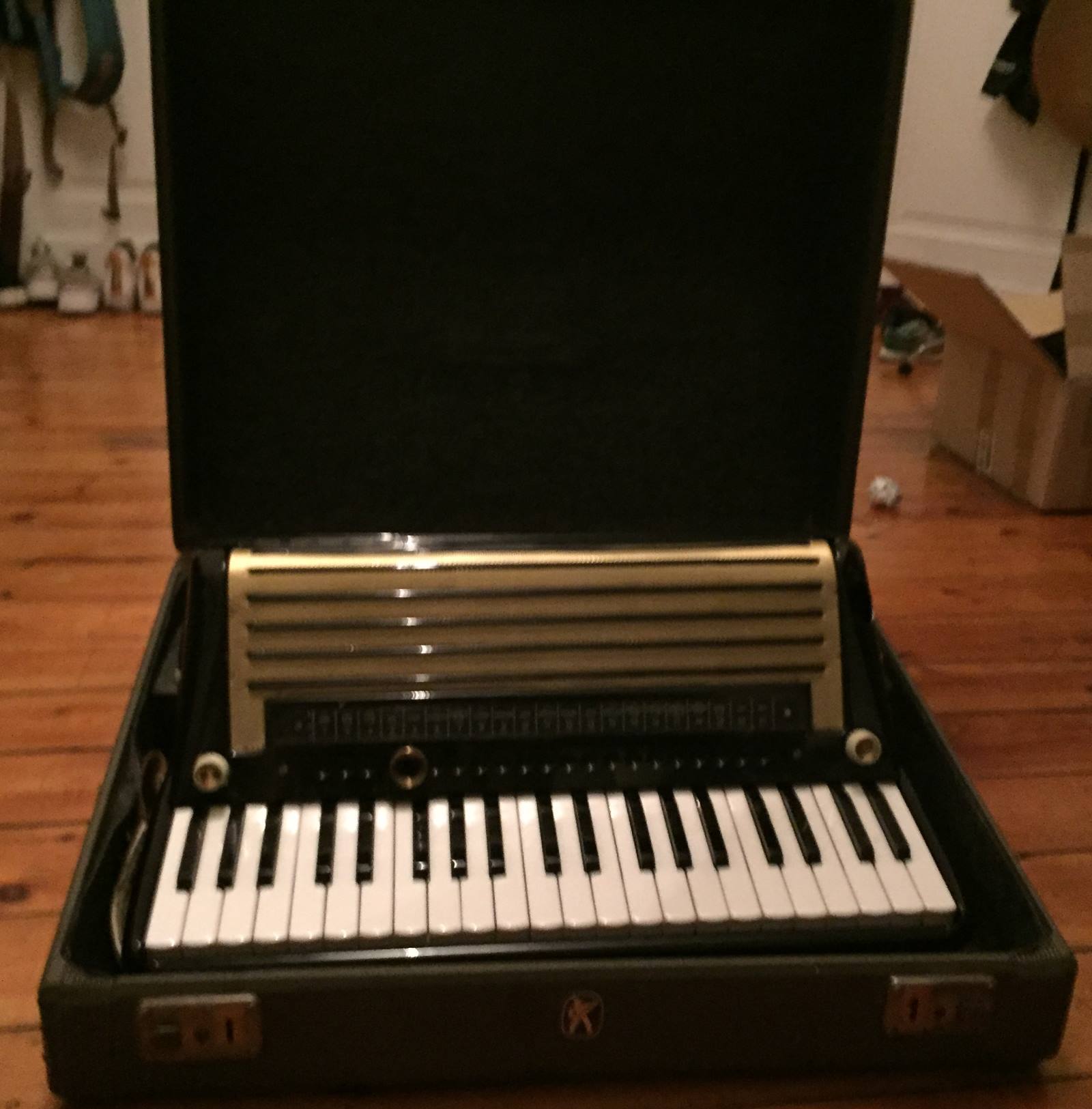 Spheremusic - Bargain or auction detail