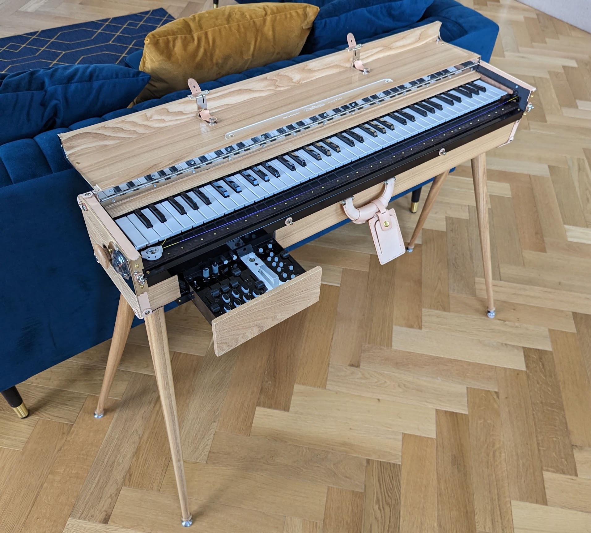 Spheremusic - Bargain or auction detail